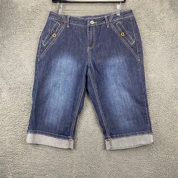 Baccini | Shorts | Baccini Denim Capri Shorts Womens P Blue Gold Accent ...